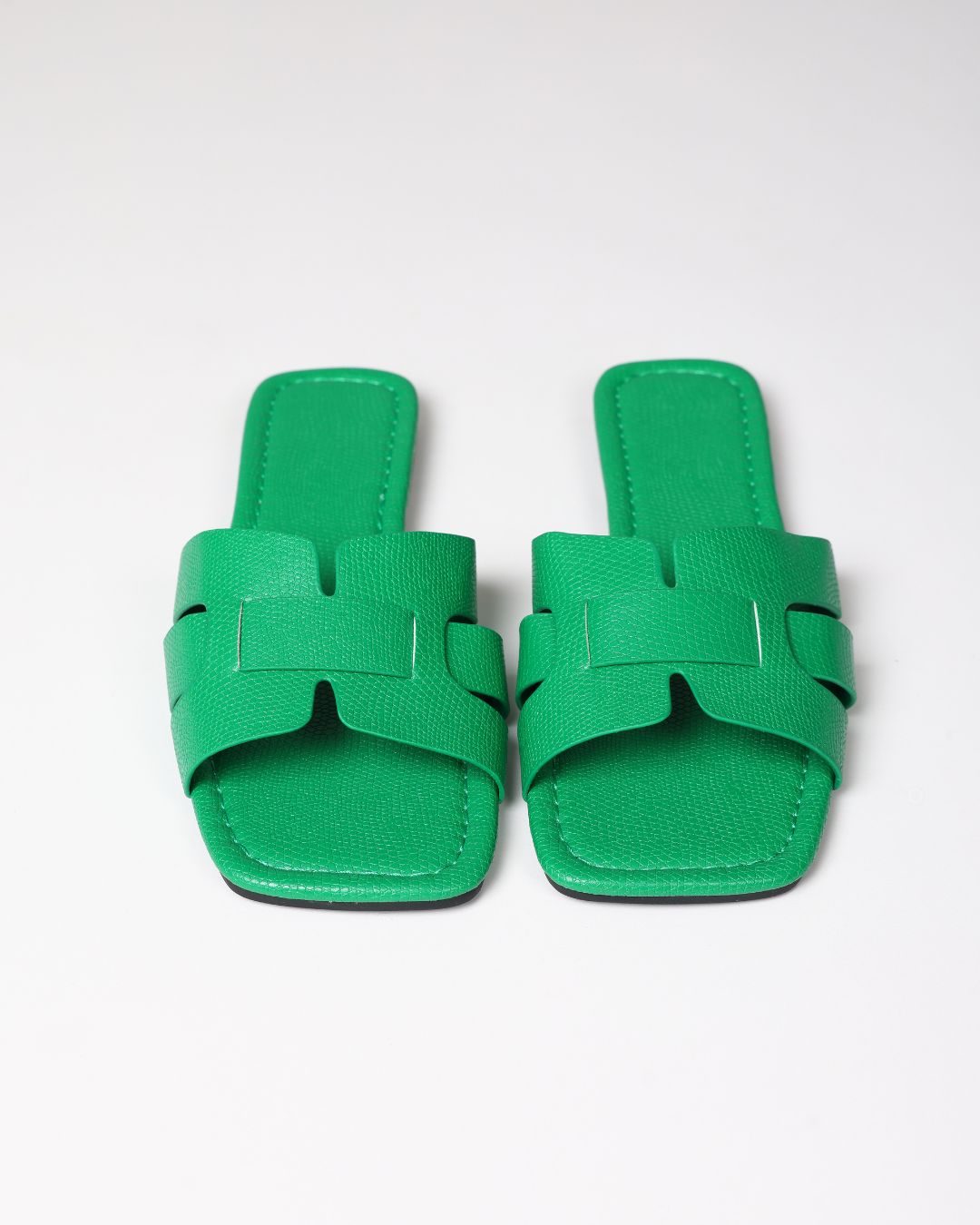 Sharon Green – Olá Shoes